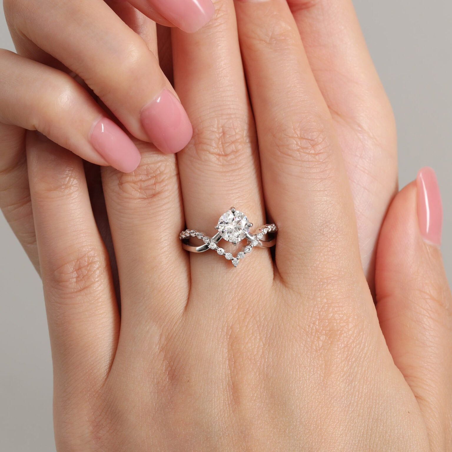 V-Shaped Crown Round Moissanite Ring - LaneWoods Jewelry